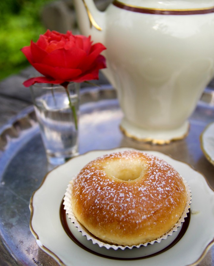 Vallonbullar med brynt smörfyllning – Sara bakar